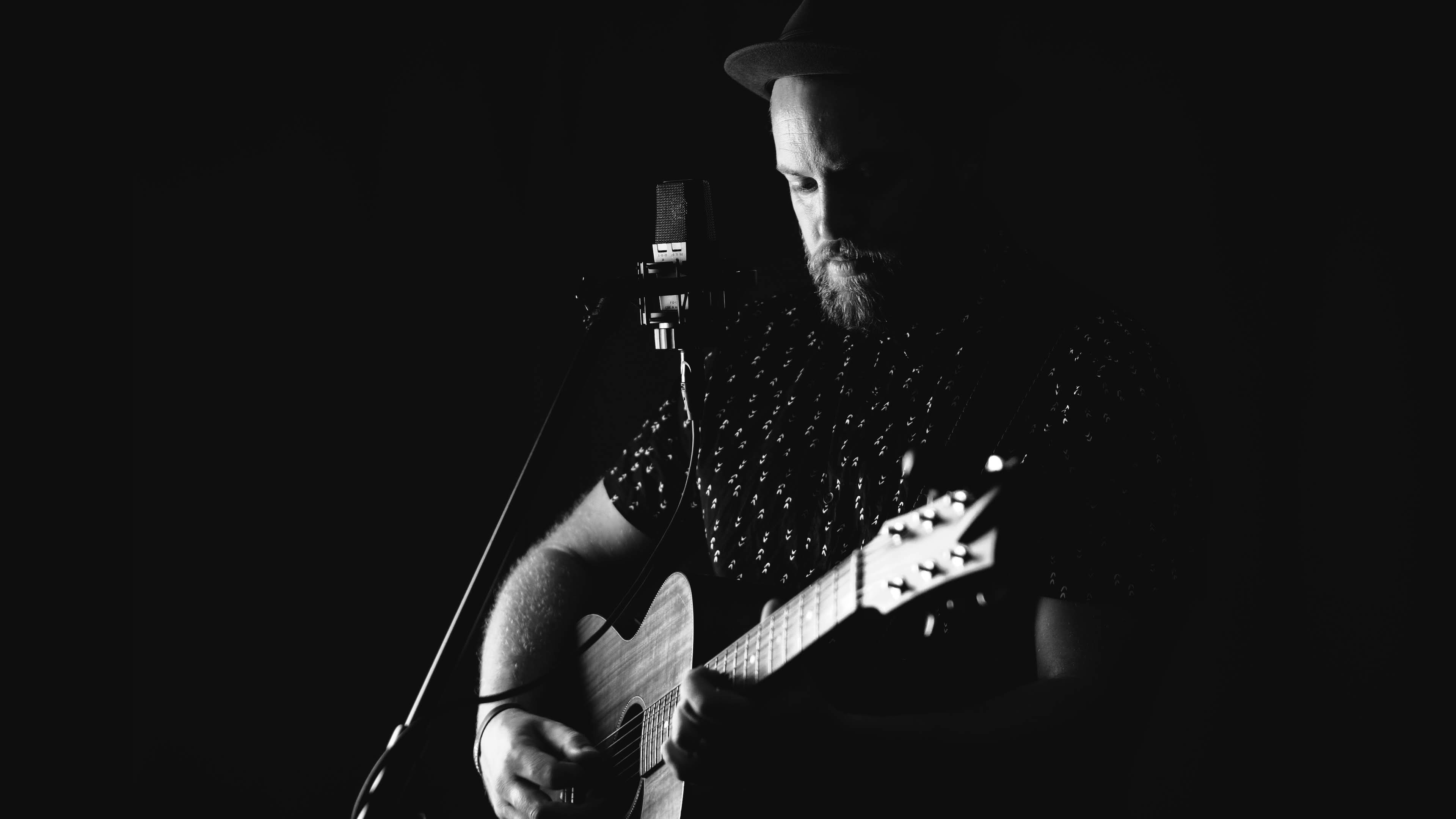 Danny Dyson – Live Acoustic Music
